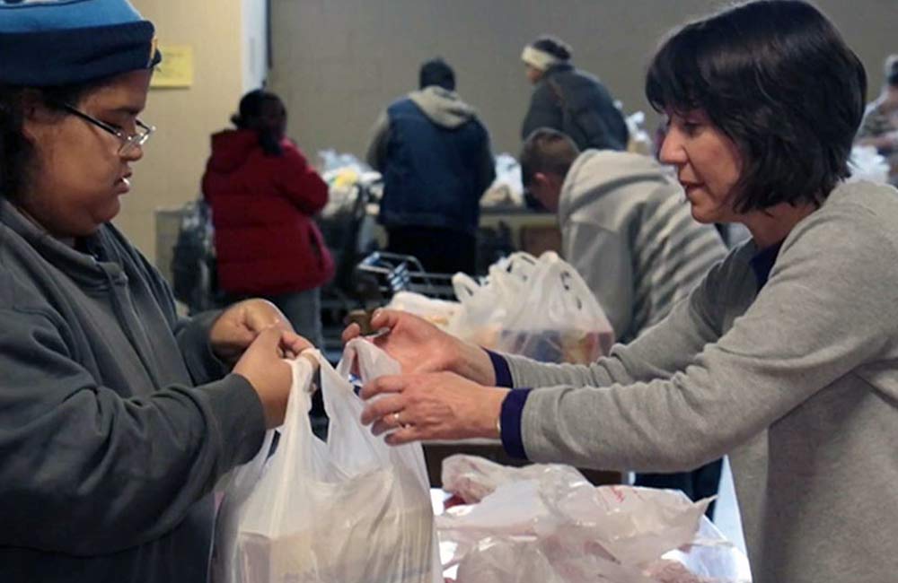 Volunteer – SVdP Indy